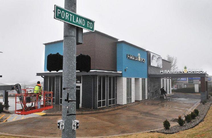 Hawaiian Bros grand opening set in Newberg | Business Tribune